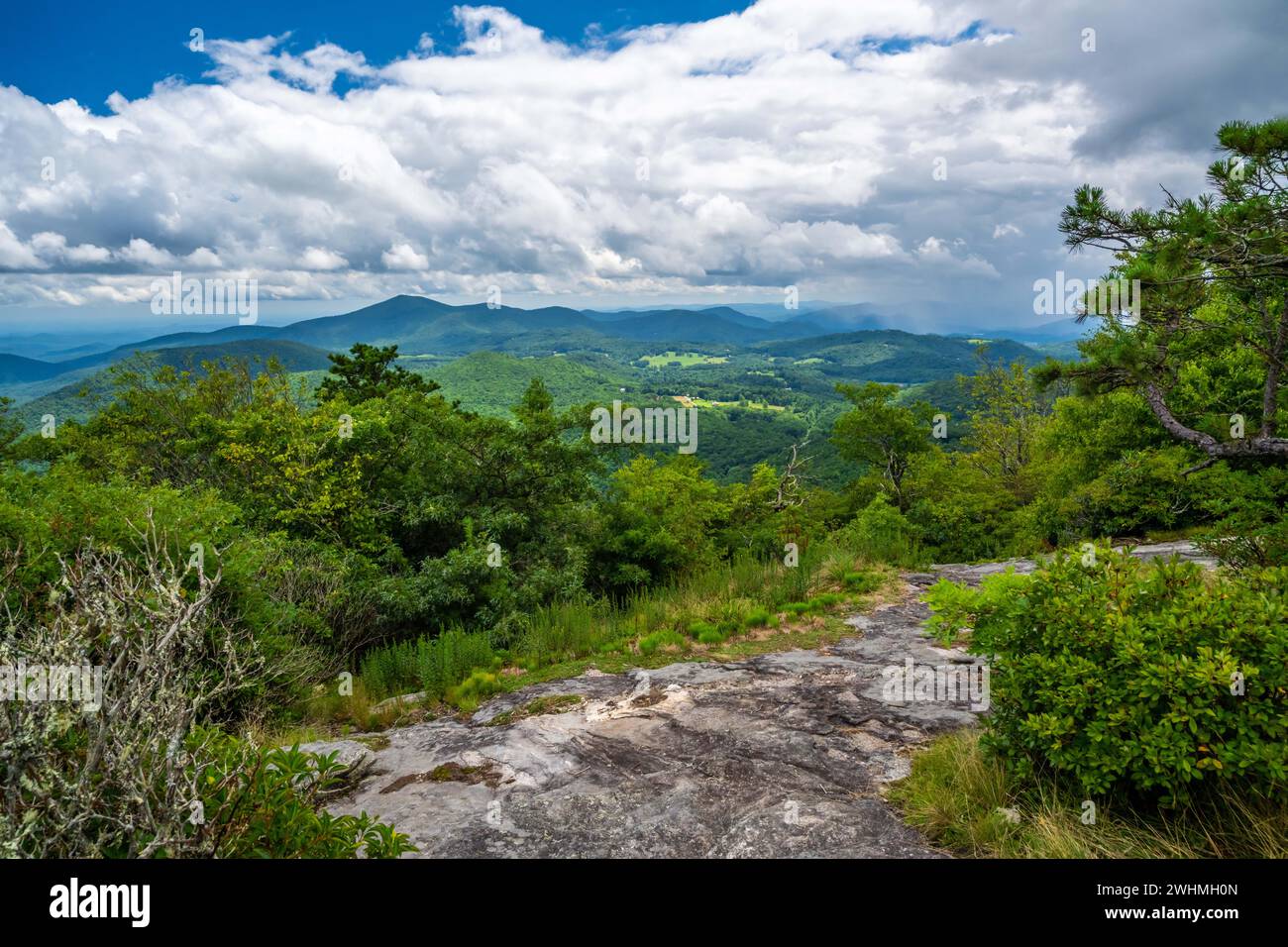 An overlooking view in North Carolina, Highlands Stock Photo - Alamy