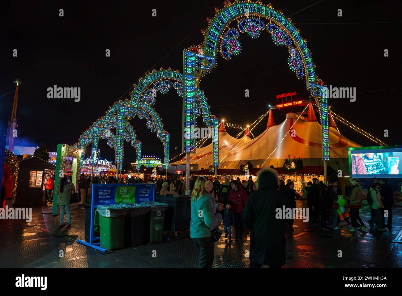 Festive Evening at London Christmas Market with Illuminated Arches ...