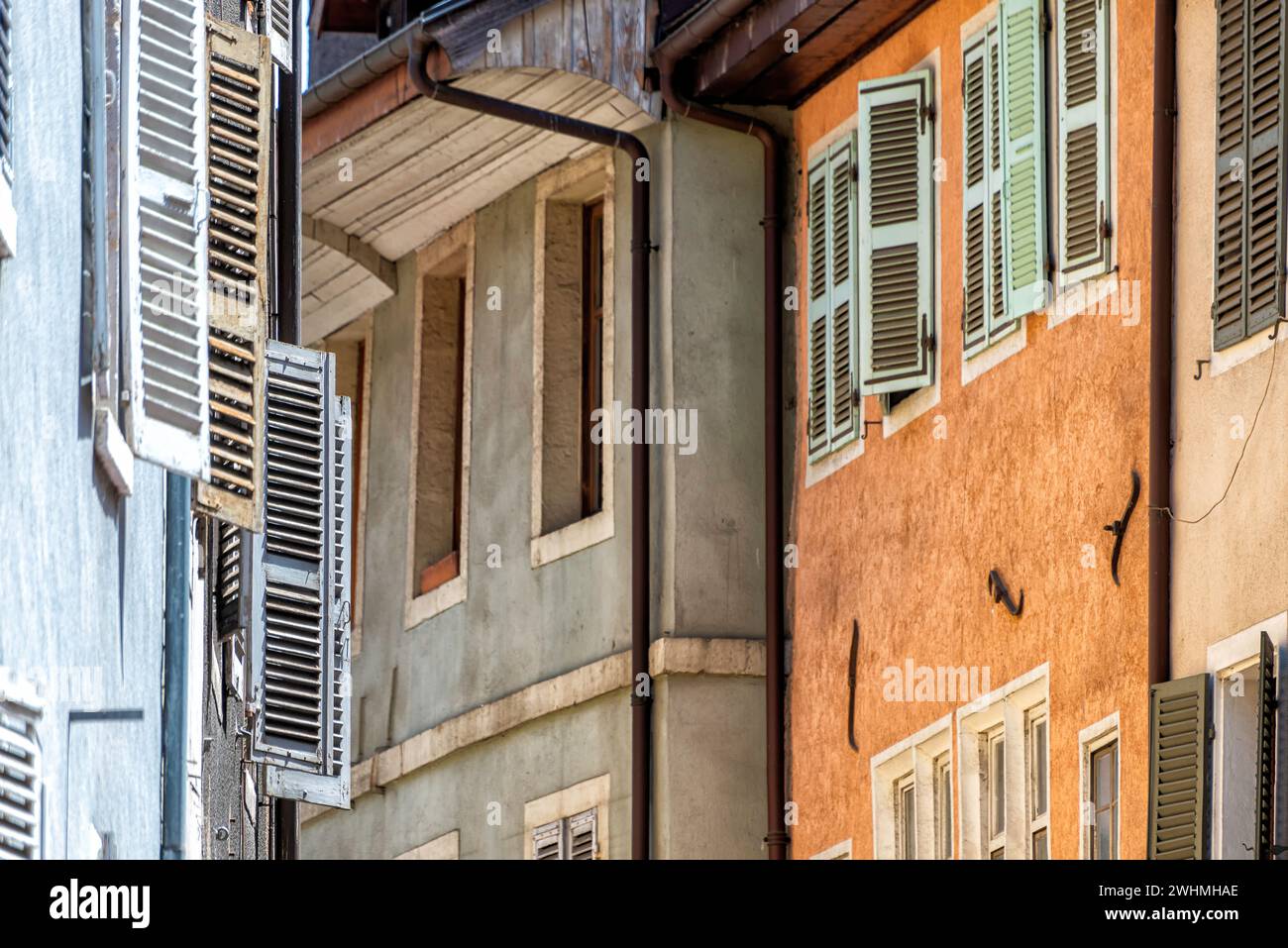 Old town southern france hi-res stock photography and images - Alamy