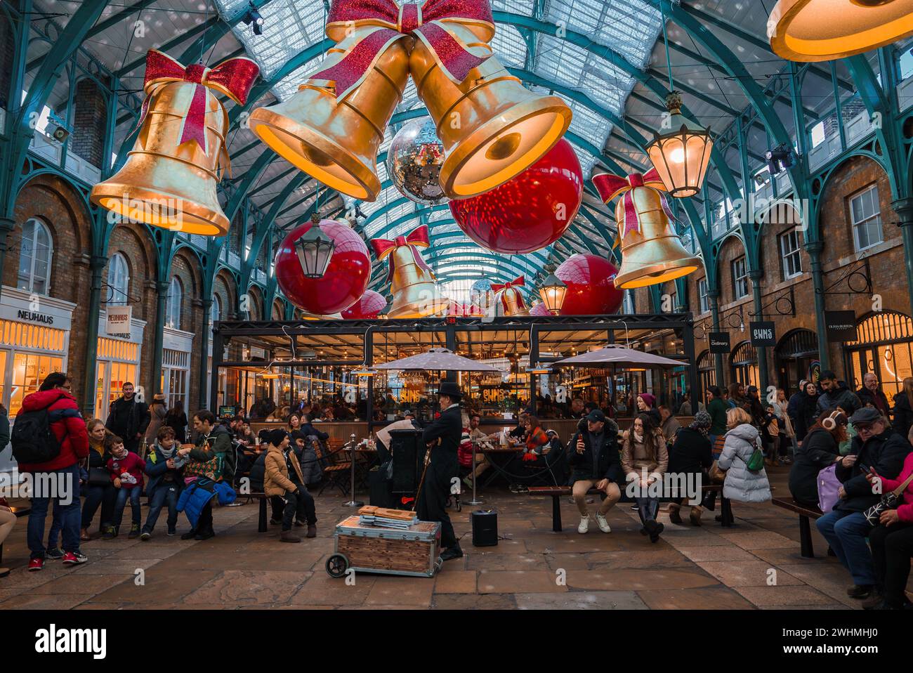 Experience the Victorian Market Christmas Celebrations in London, UK ...