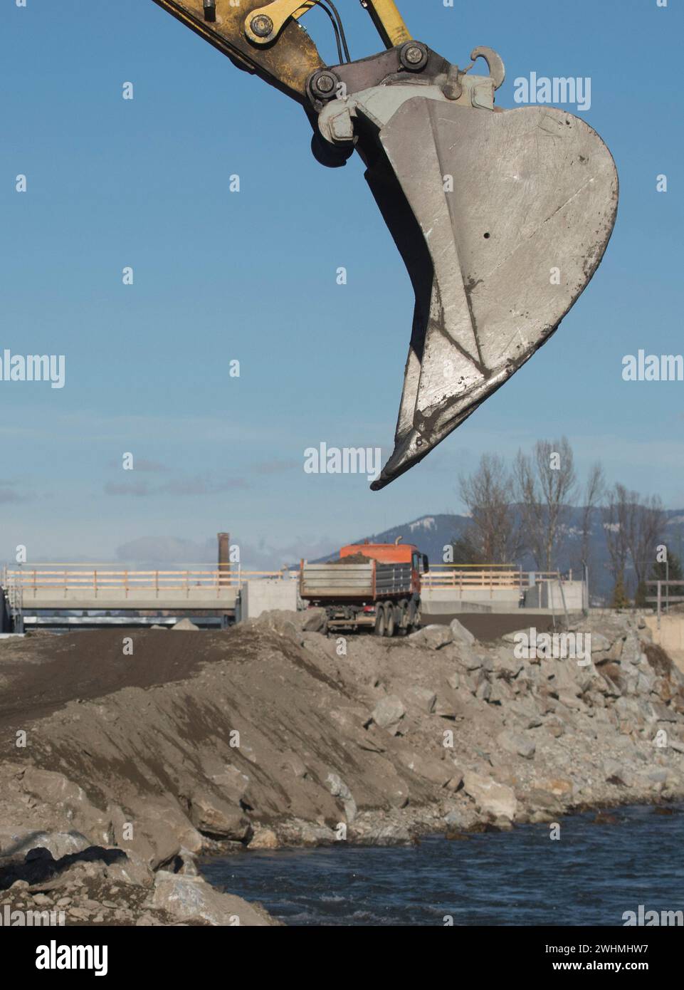 Earthworks and civil engineering hi-res stock photography and images ...