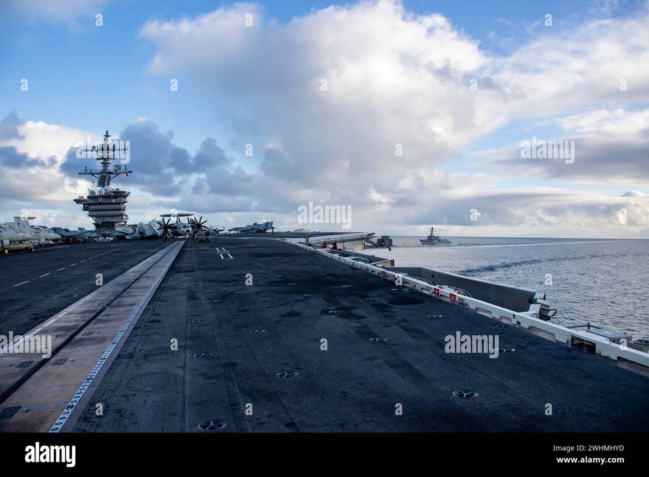240209-N-YF131-1075 PACIFIC OCEAN (Feb. 9, 2024) The Arleigh Burke ...