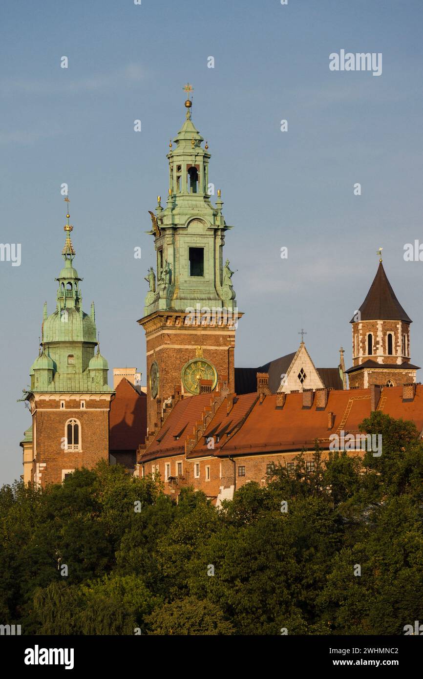 Wawel colina hi-res stock photography and images - Alamy