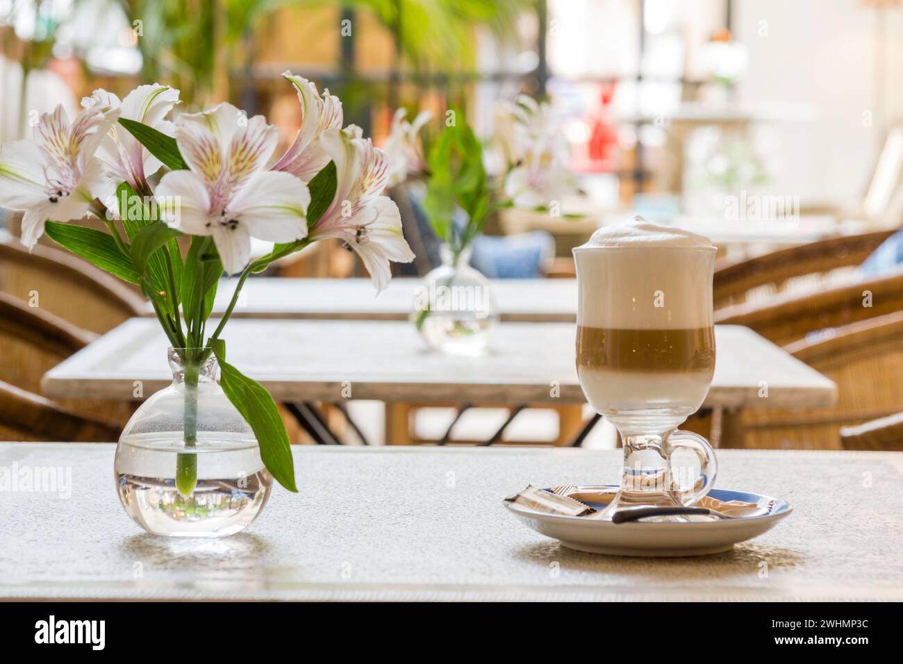 Rialto cinema interior hi-res stock photography and images - Alamy
