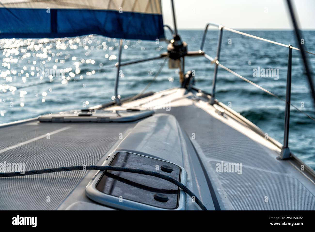 Bow of a sailing yacht Stock Photo - Alamy