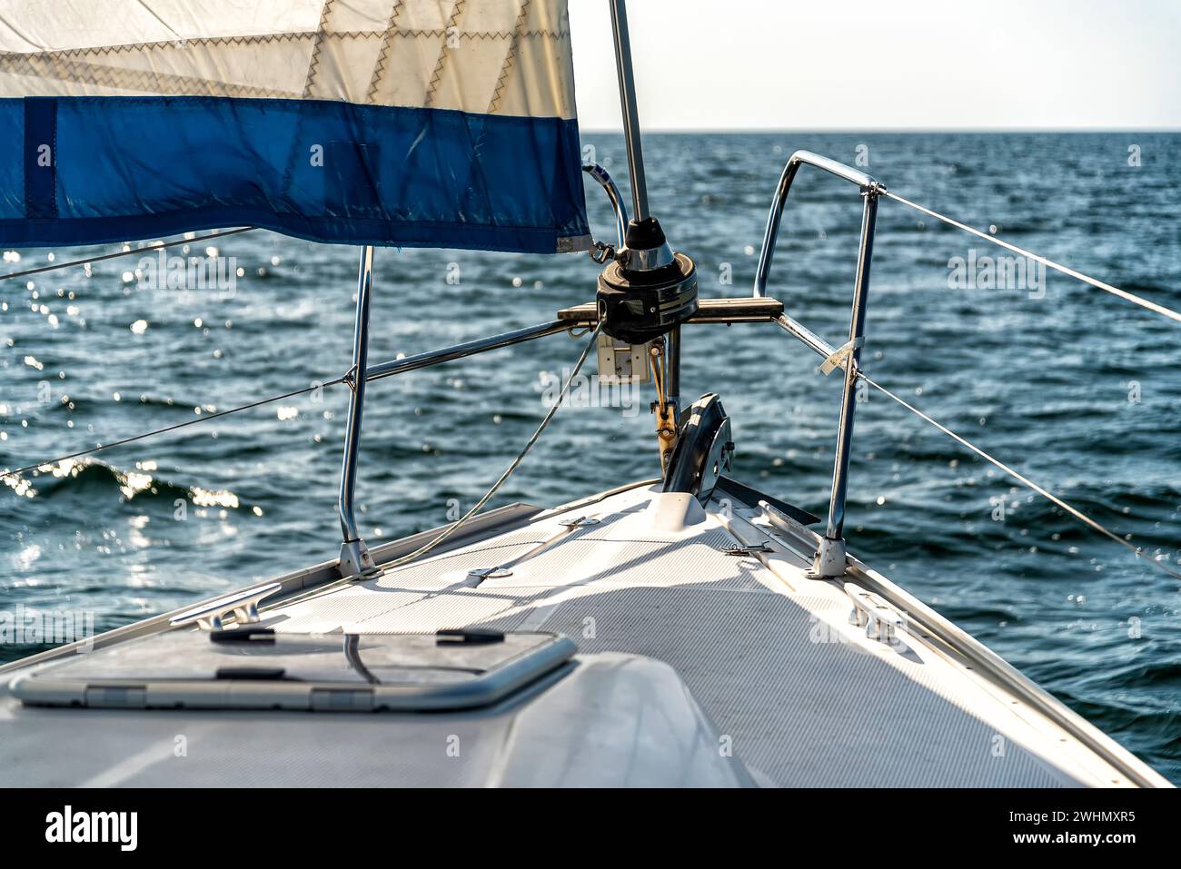 Bow of a sailing yacht Stock Photo - Alamy