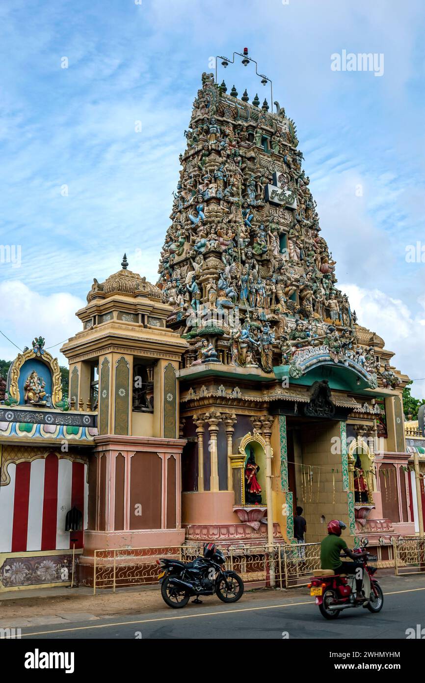 The Naachimar Kovil (Hindu Temple) with a colourful gopuram at Jaffna ...