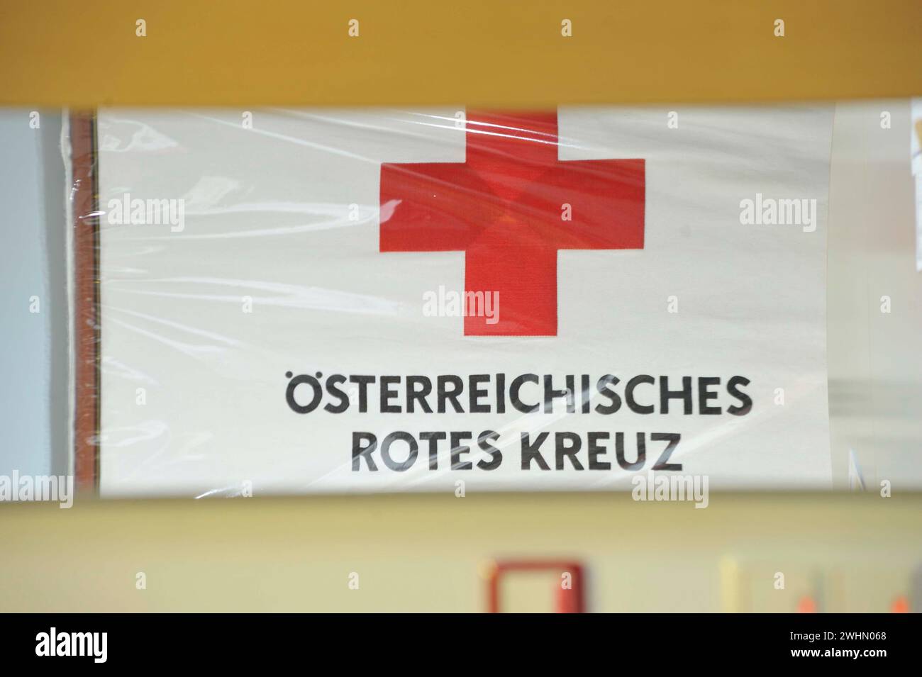 Red cross logo or symbol Stock Photo - Alamy