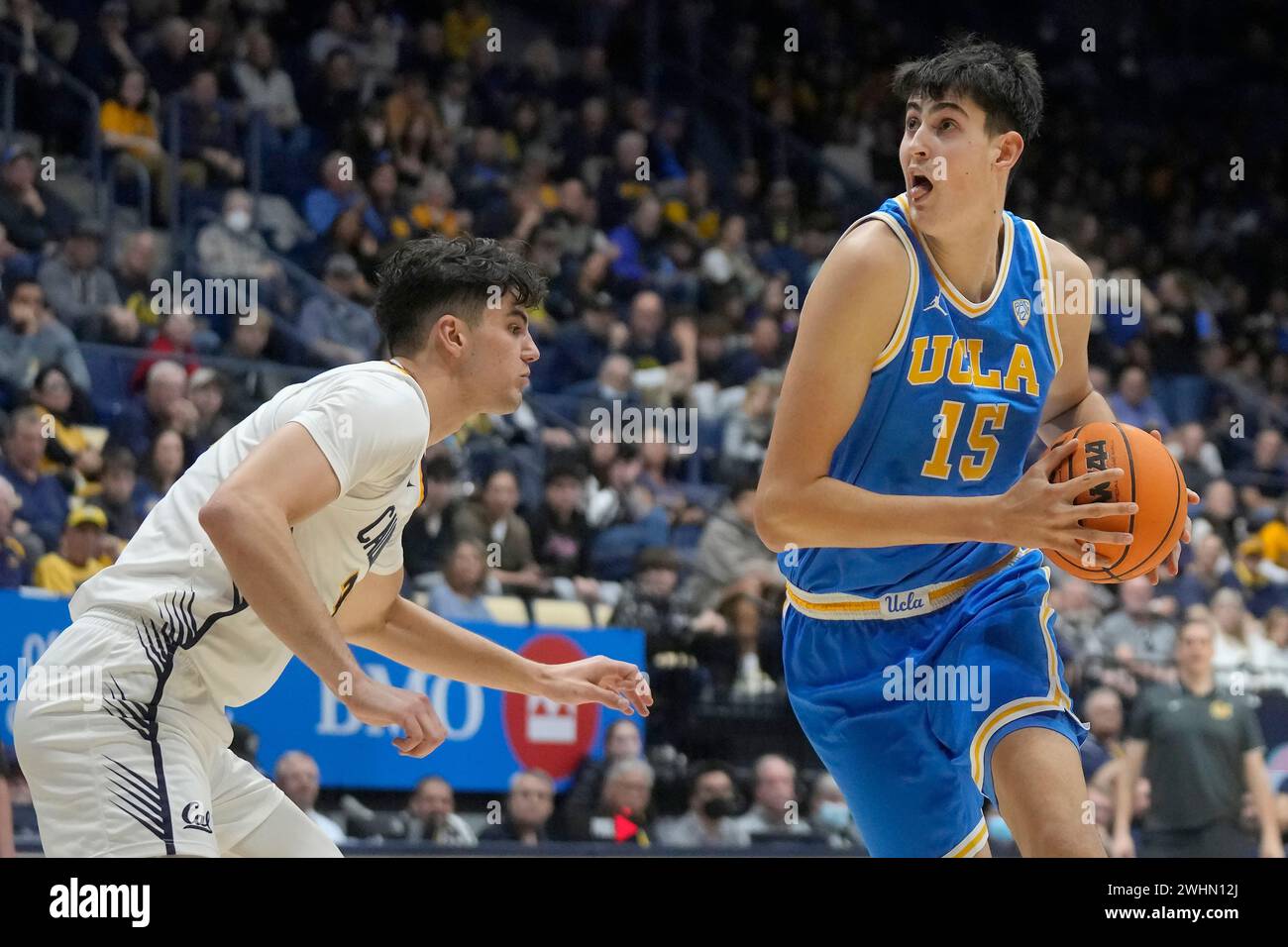 UCLA center Aday Mara (15) drives to the basket against California ...