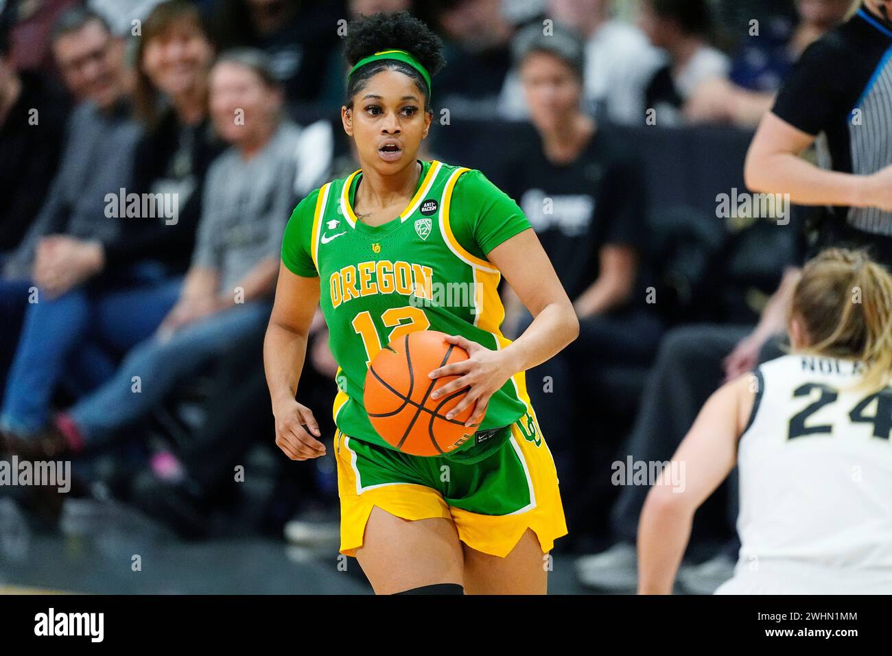 Oregon guard Kennedi Williams (12) in the first half of an NCAA college ...