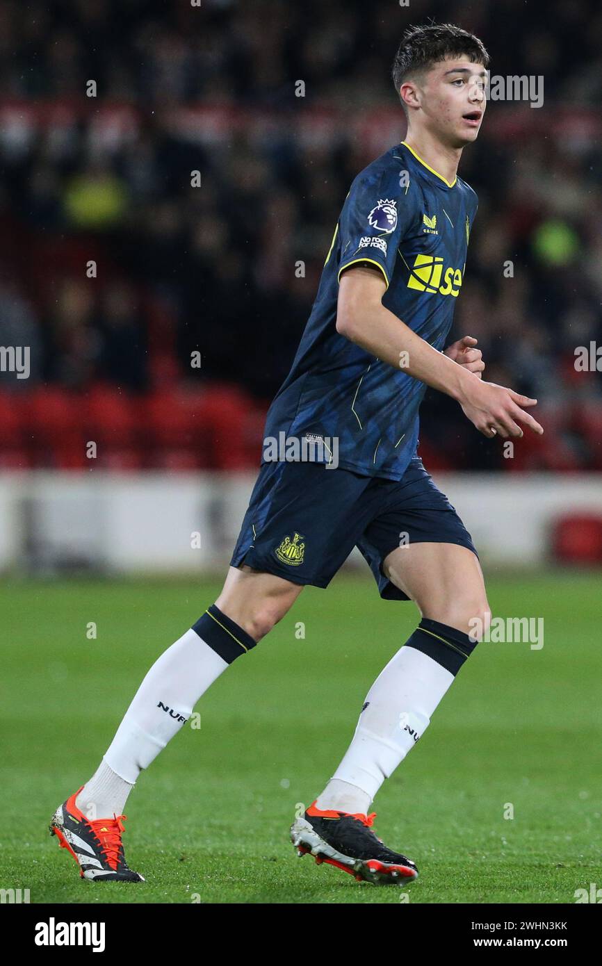 Lewis Miley of Newcastle United during the Premier League match ...