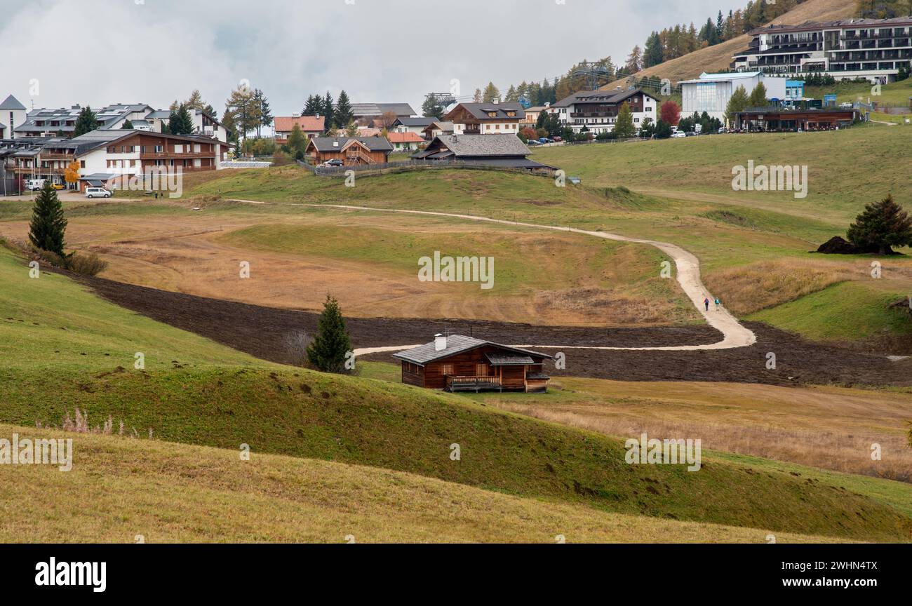 Wooden travel cabin tourist houses outdoor in the hill in autumn Stock ...