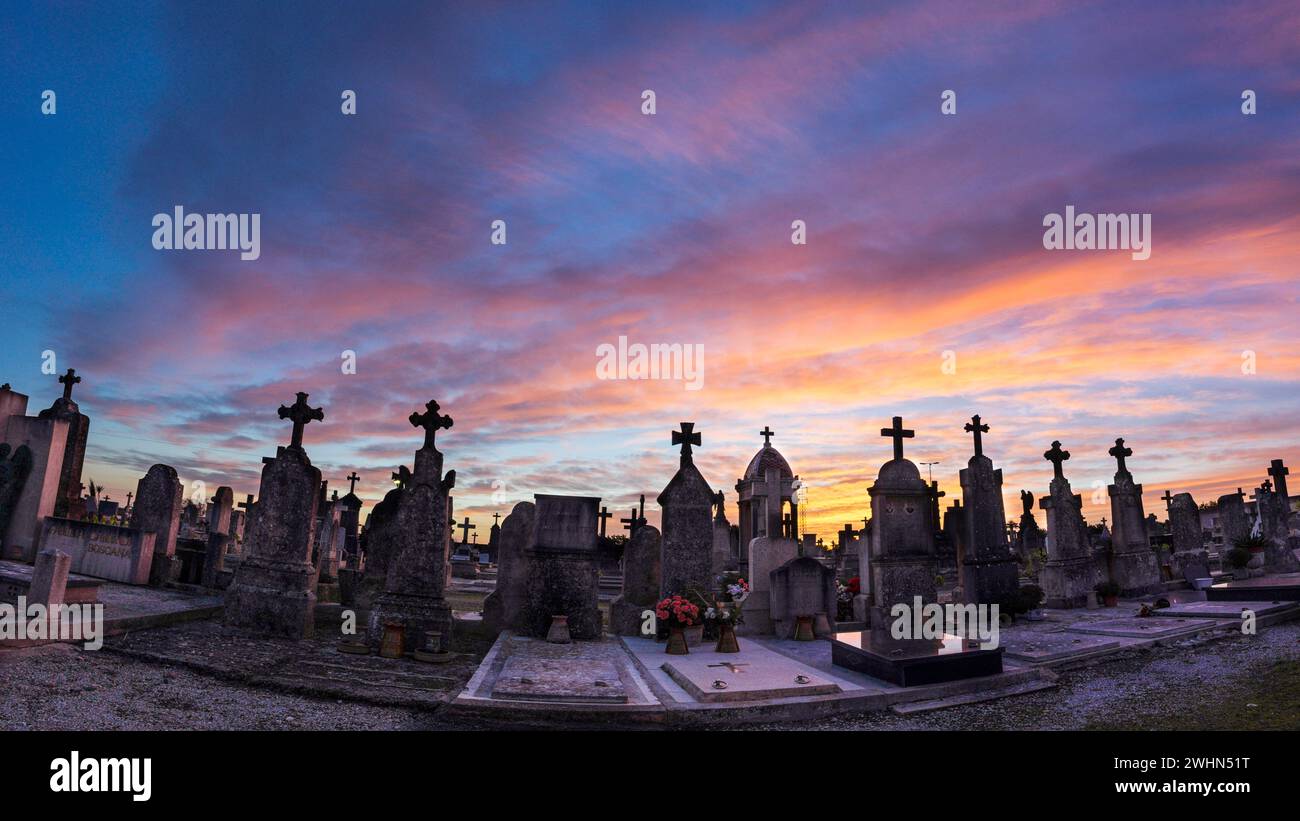 Cementerio de llucmajor Stock Photo - Alamy
