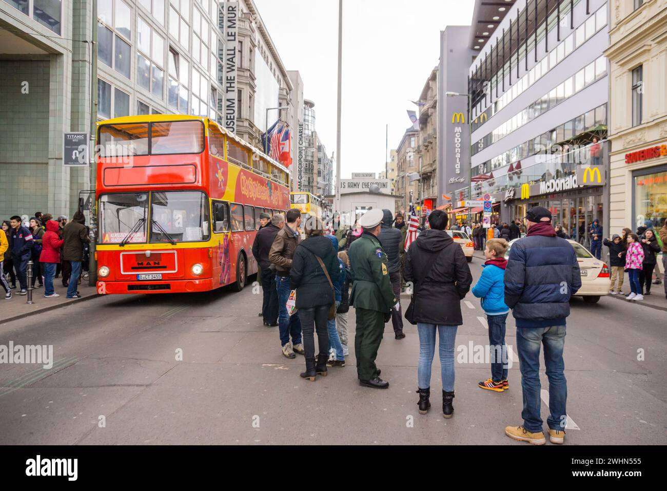 Checkpoint charlie restaurant hi-res stock photography and images - Alamy