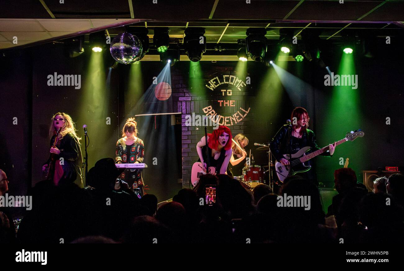 Band of venus hi-res stock photography and images - Alamy