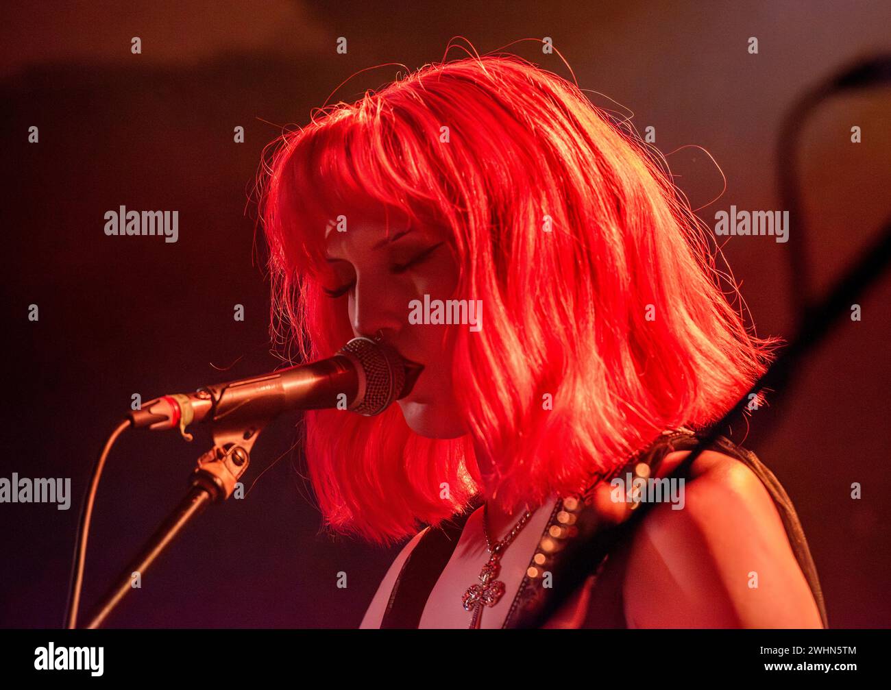 Leeds, UK. 10th Feb, 2024. Grace Kelly, lead singer of alternative ...