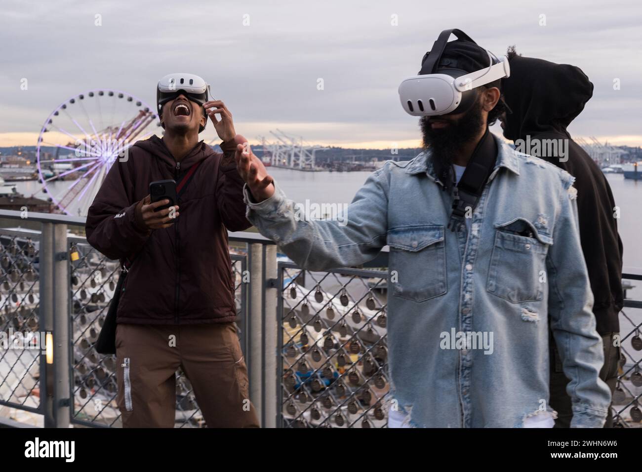 Meta quest 3 hi-res stock photography and images - Alamy