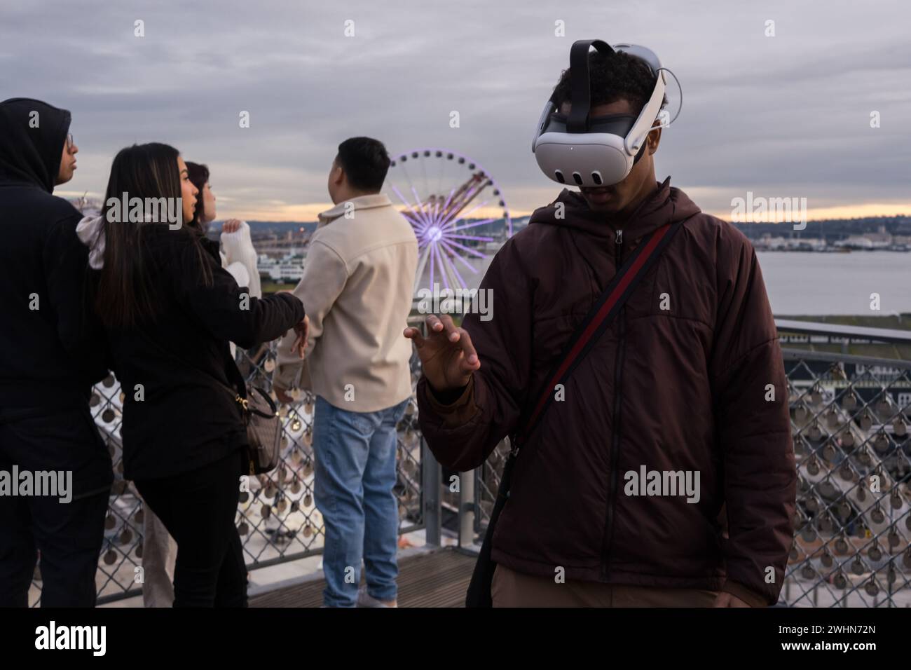 Meta quest 3 hi-res stock photography and images - Alamy