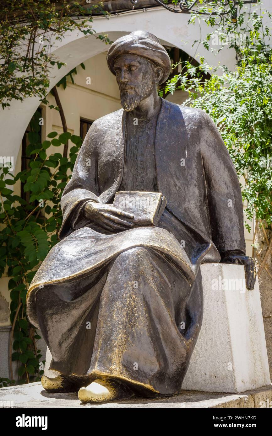 Escultura de Ben Maimonides Stock Photo - Alamy