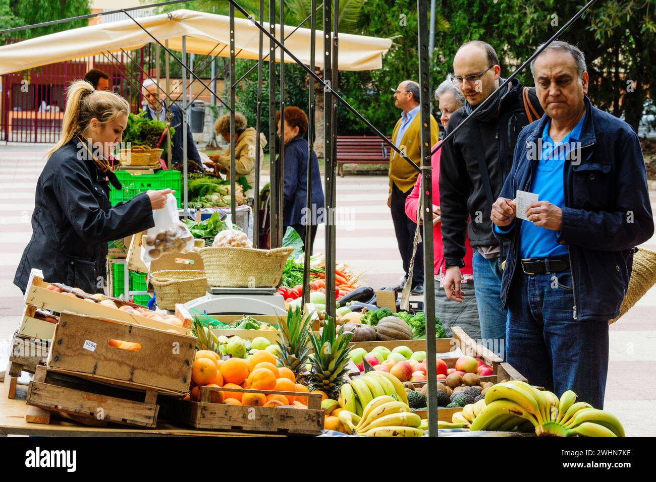 Productos ecológicos hi-res stock photography and images - Alamy