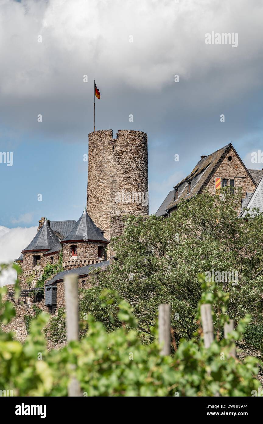 The ruins of a spur castle hi-res stock photography and images - Alamy