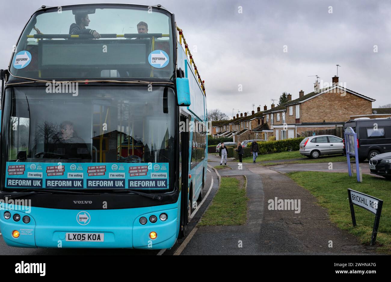 Wellingborough, UK. 10th Feb, 2024. The Reform UK battle bus waits on a ...