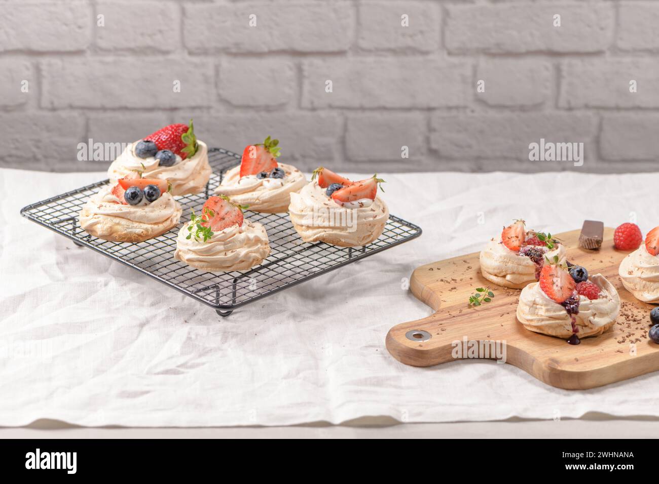 Small pavlova cakes Stock Photo - Alamy