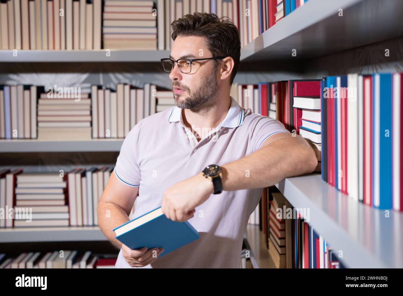 Teacher in library reading book. Teacher school classroom, Teachers day ...