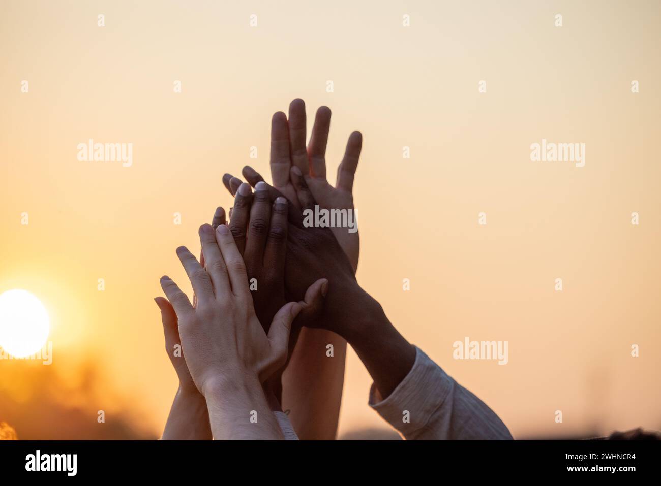 High five hands hi-res stock photography and images - Alamy