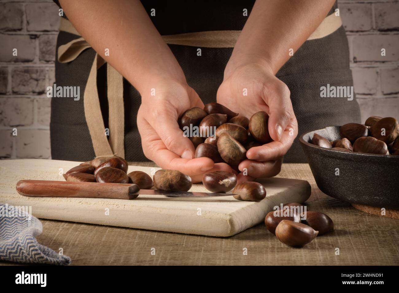 Chestnut woman hi-res stock photography and images - Alamy