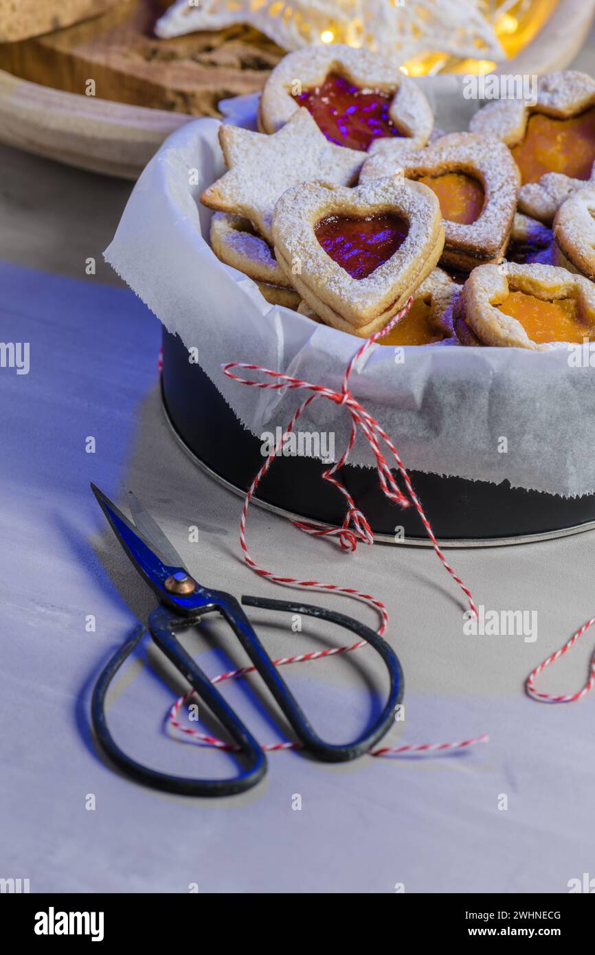 Hand biscuits cookies hi-res stock photography and images - Alamy