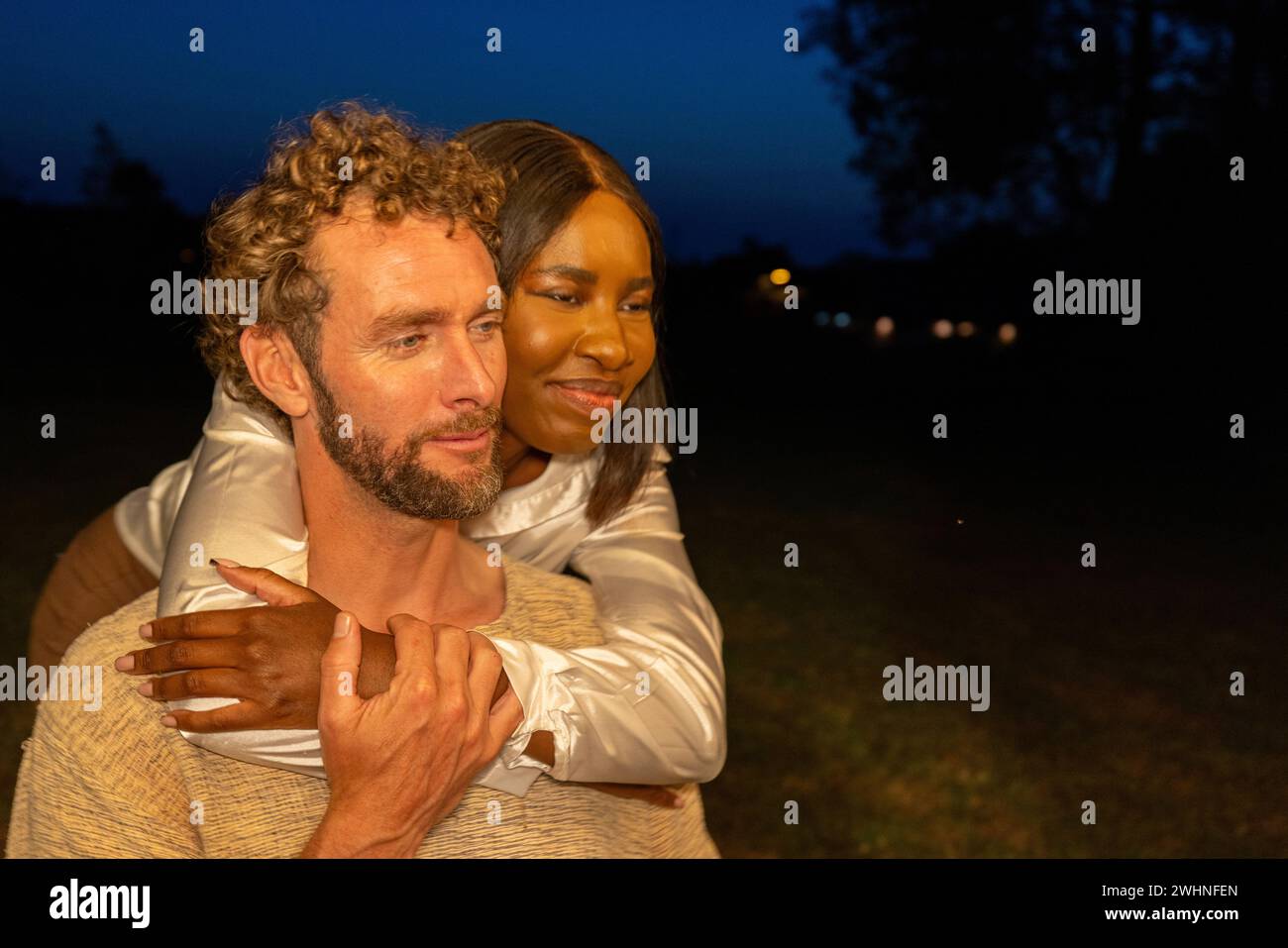 Couples garden hi-res stock photography and images - Alamy