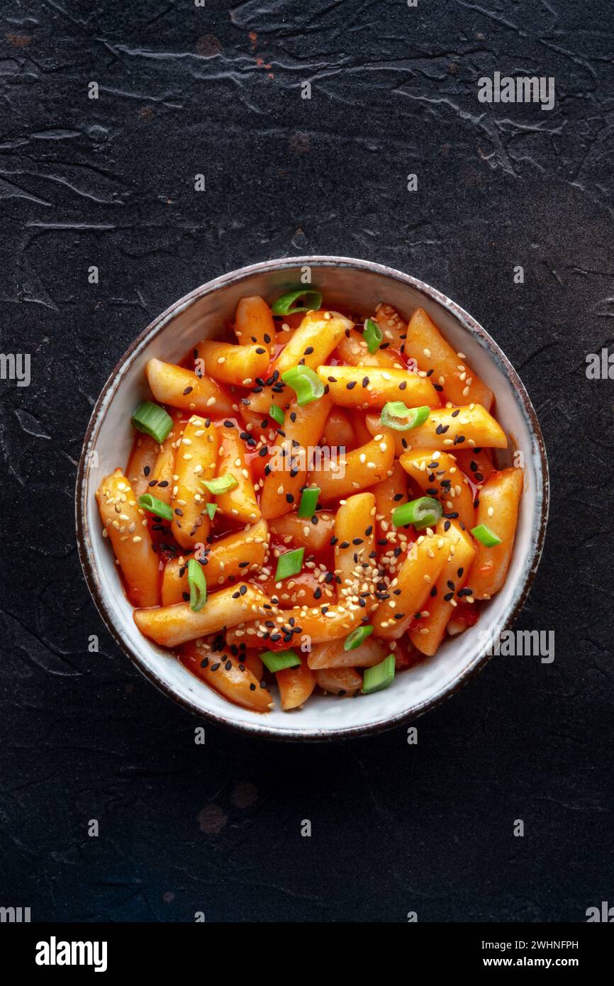 Tteokbokki or topokki, Korean street food, spicy rice cakes Stock Photo ...