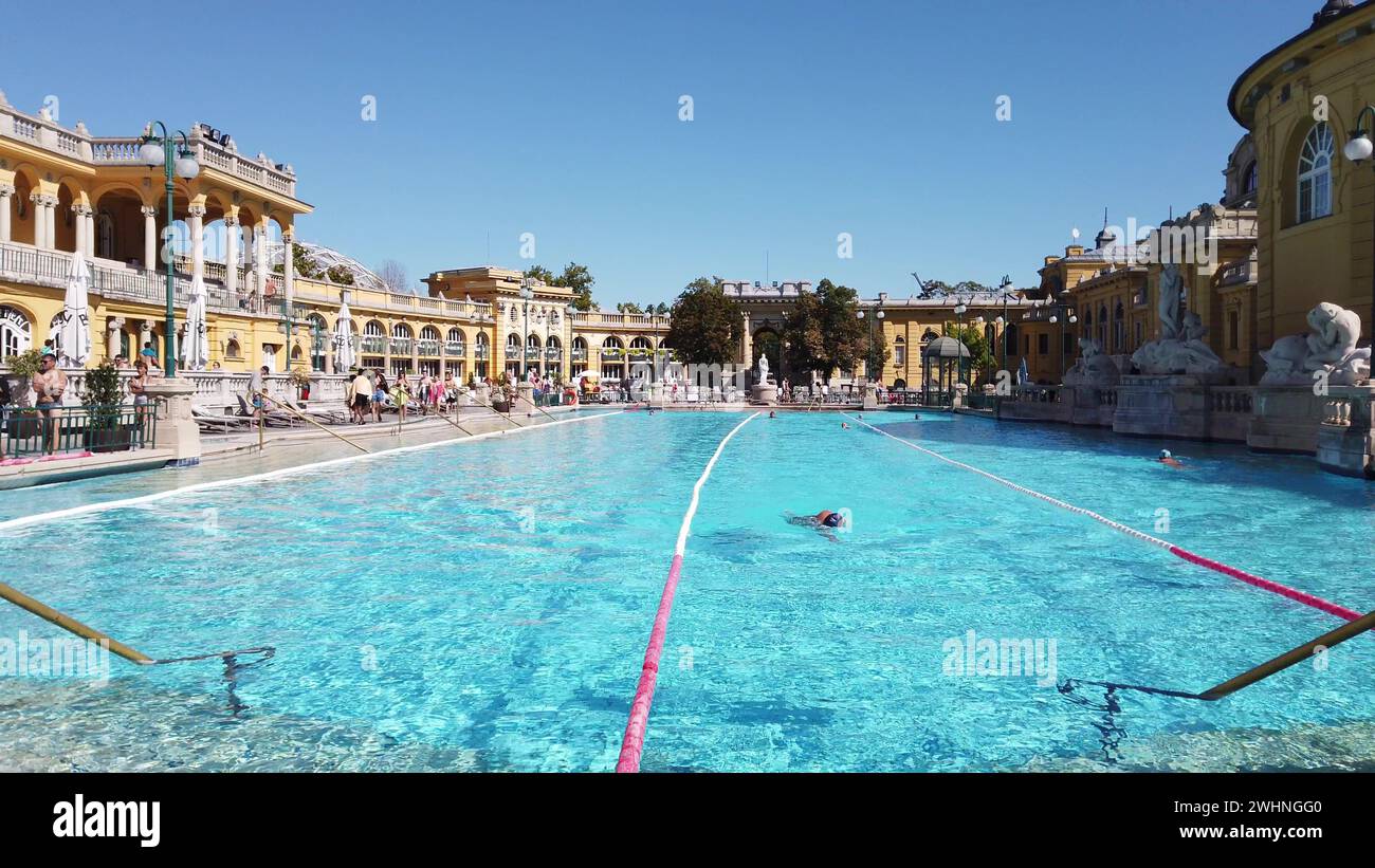 Public swimming pool building exterior hi-res stock photography and ...