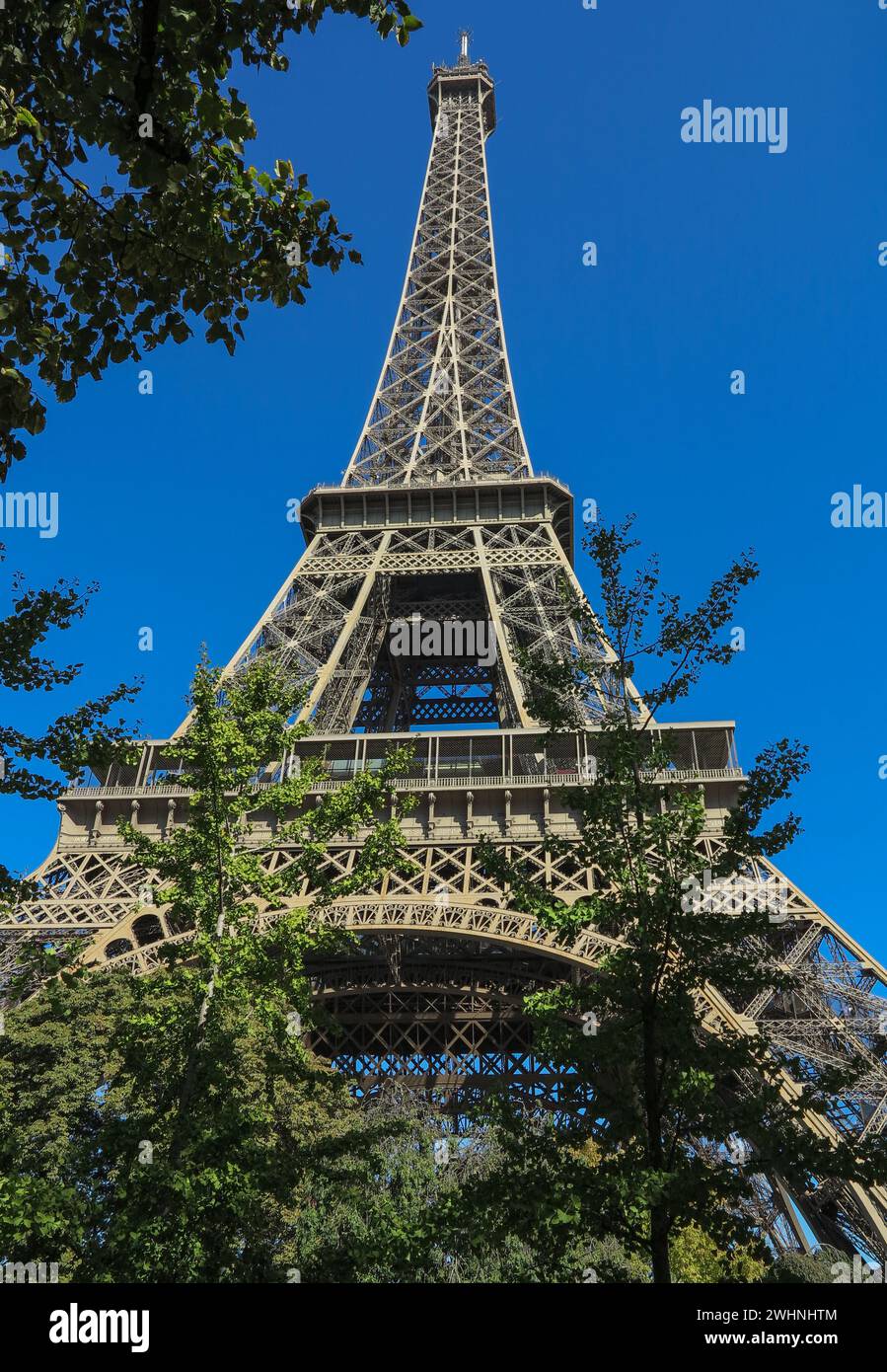 Tall metallic structure hi-res stock photography and images - Alamy