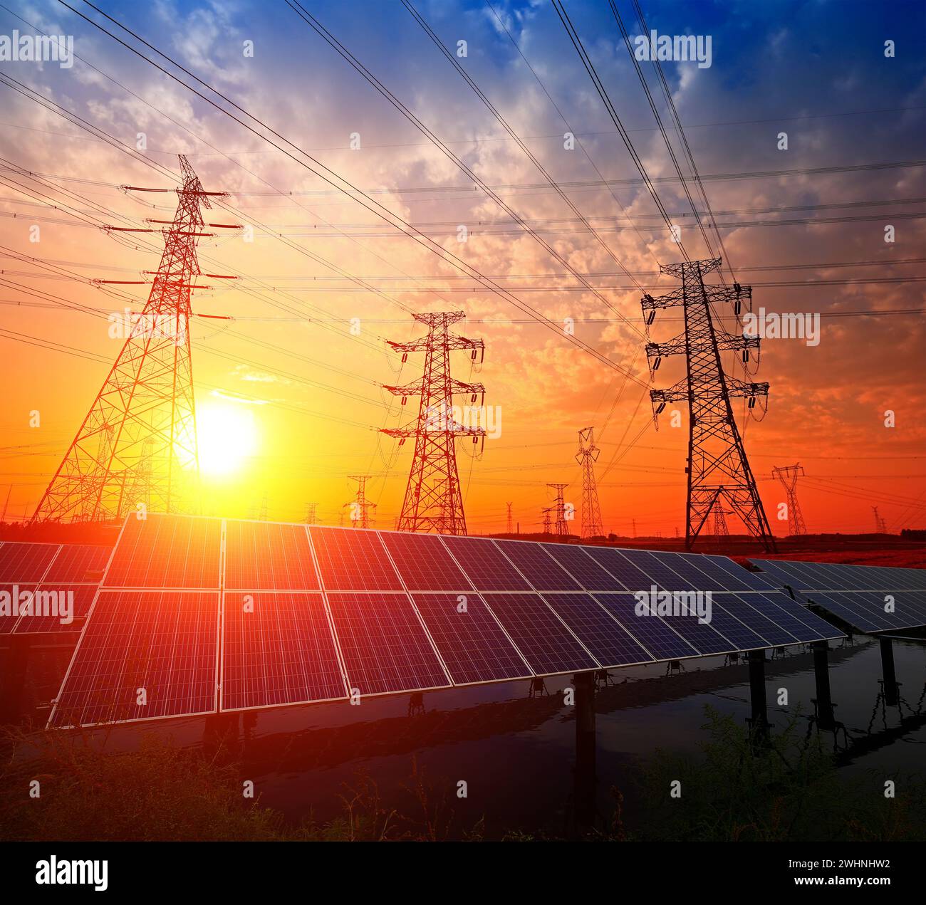 Grid tied solar panels hi-res stock photography and images - Alamy
