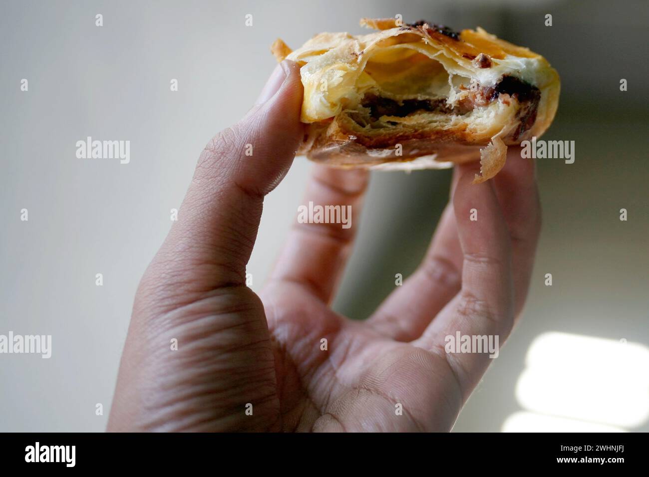 Bitten hand hi-res stock photography and images - Alamy