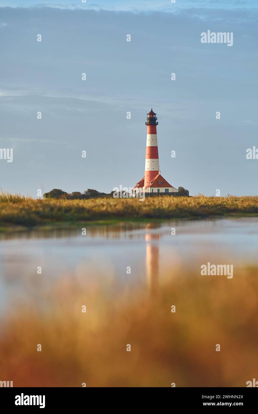 Salt marsh and lighthouse hi-res stock photography and images - Alamy