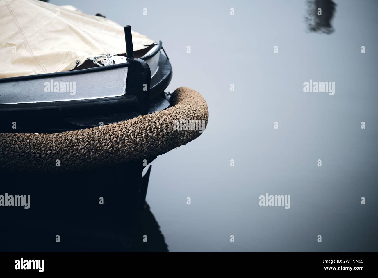 Big and small ship hi-res stock photography and images - Alamy