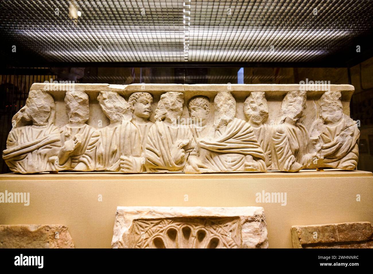 Fragmento de sarcofago de la basilica Stock Photo - Alamy