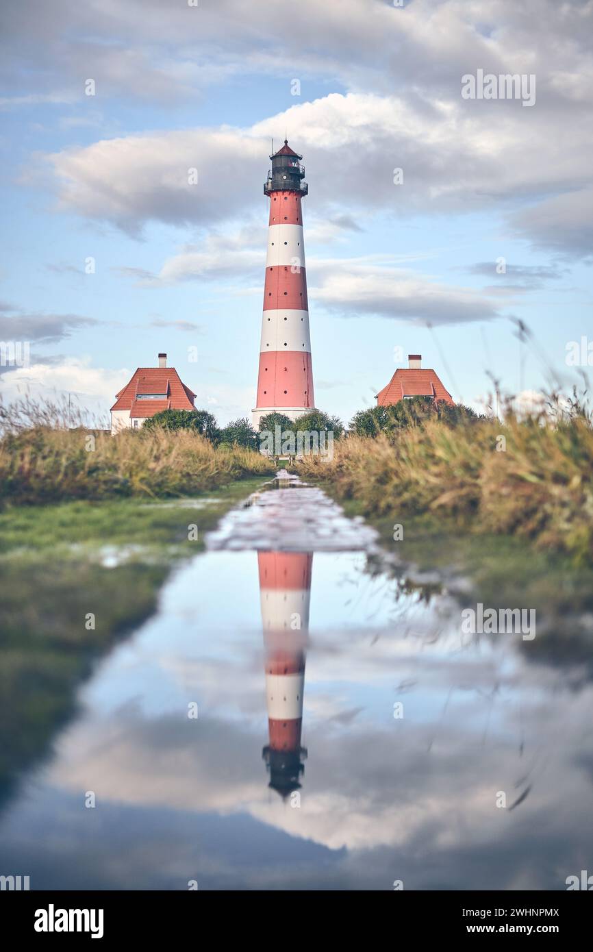 Red lighthouse pathway hi-res stock photography and images - Alamy