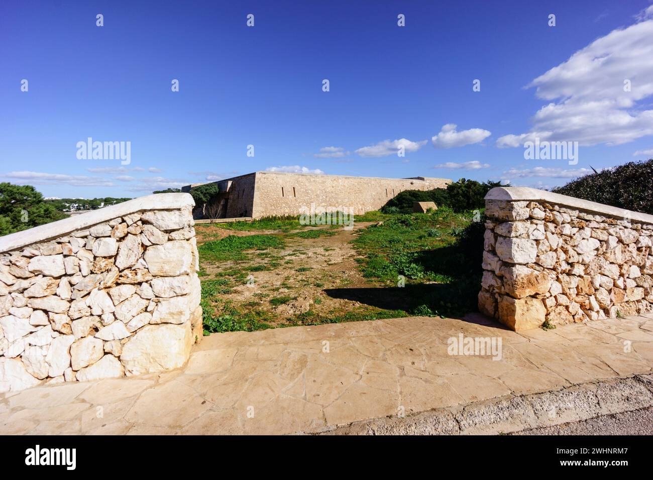 Refugio de defensa hi-res stock photography and images - Alamy