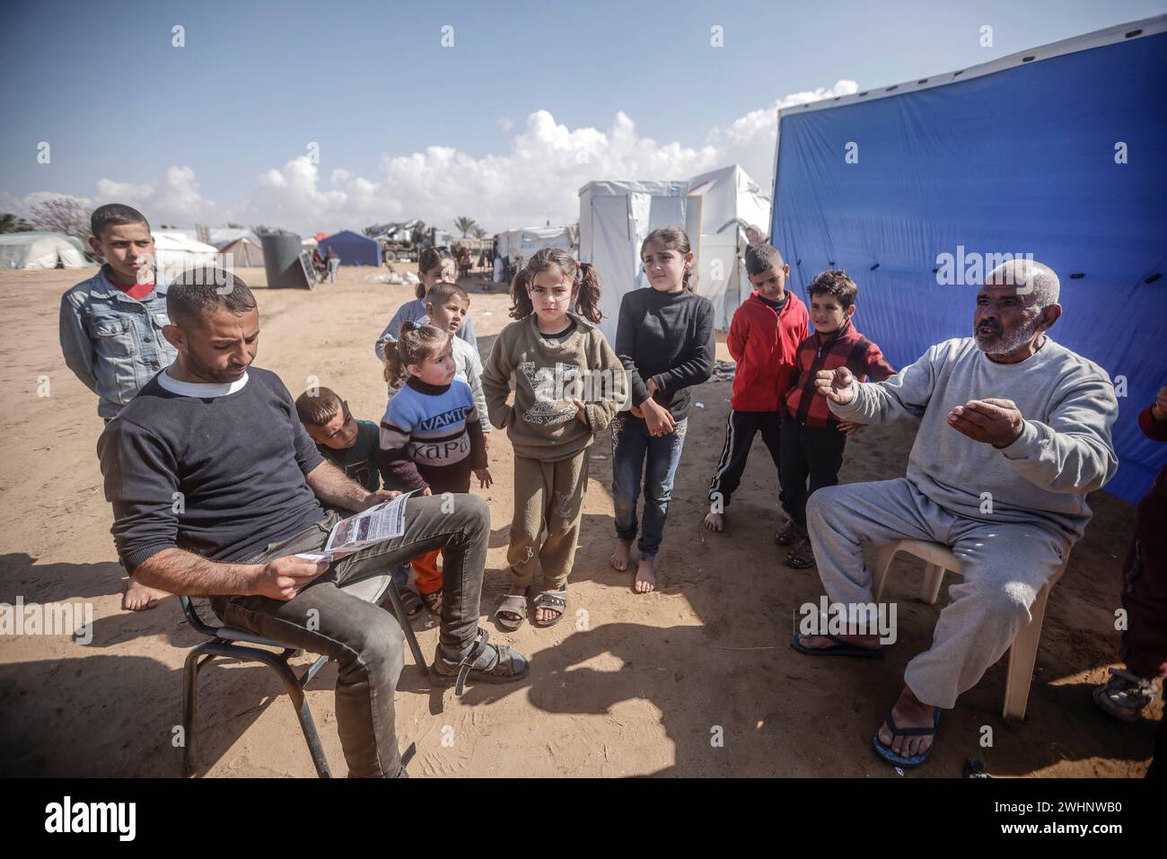 Warning leaflets are dropped by Israeli forces over Rafah in the ...