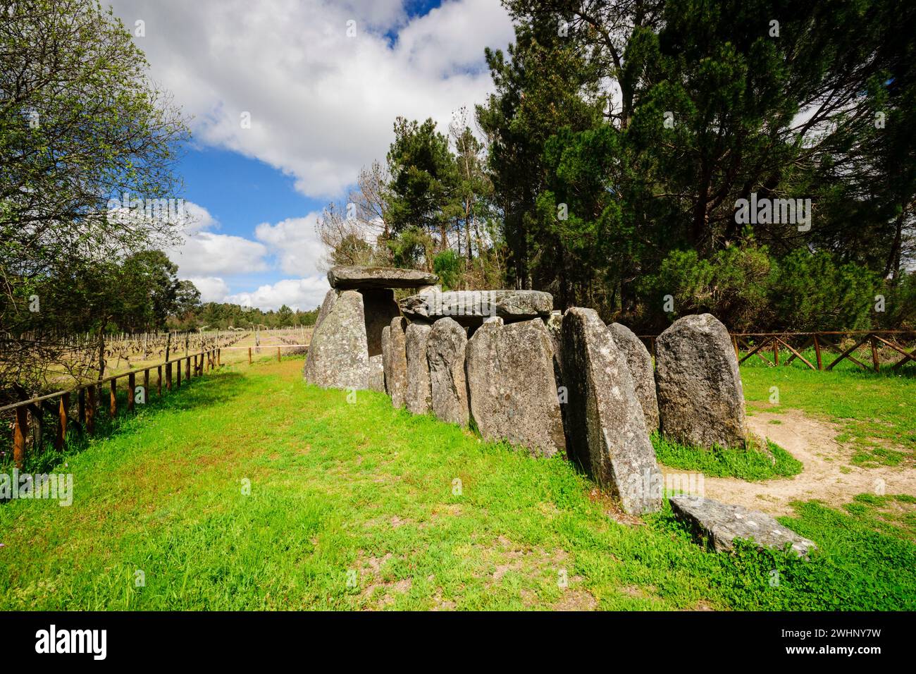 Monumento neolitico hi-res stock photography and images - Alamy