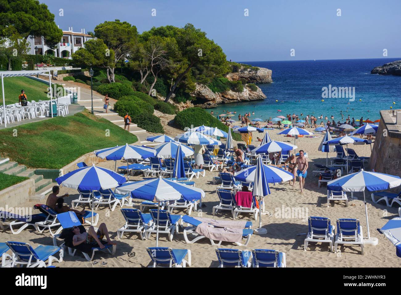 Playa de arena cala hi-res stock photography and images - Alamy
