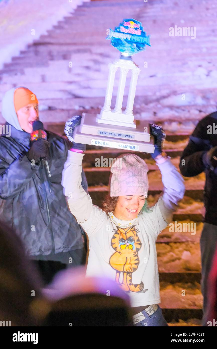 Minneapolis, Minnesota, USA. 10th Feb, 2024. EGAN WINT (USA) celebrates ...
