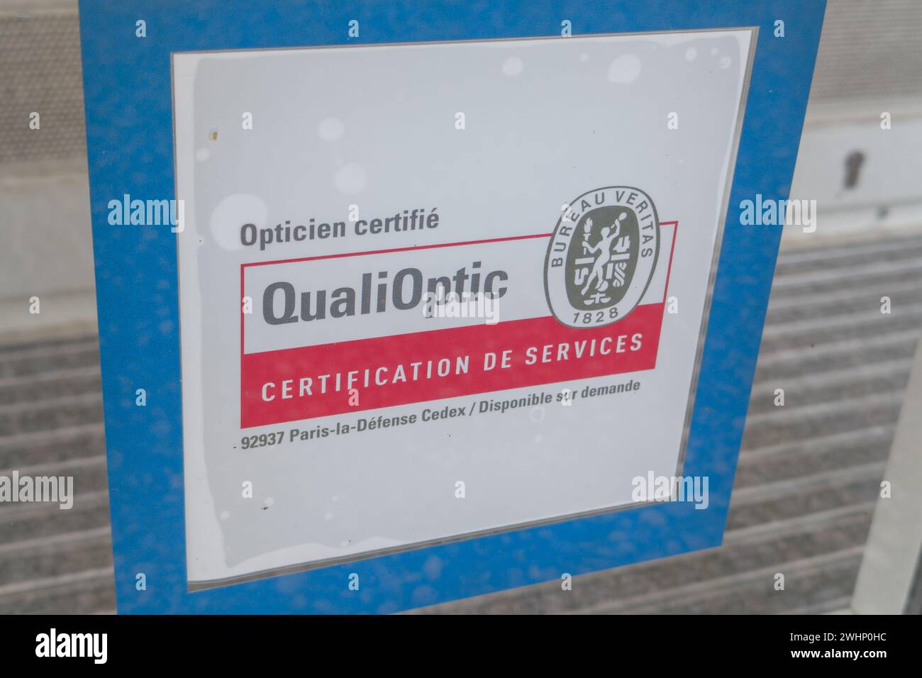 Qualioptic hi-res stock photography and images - Alamy