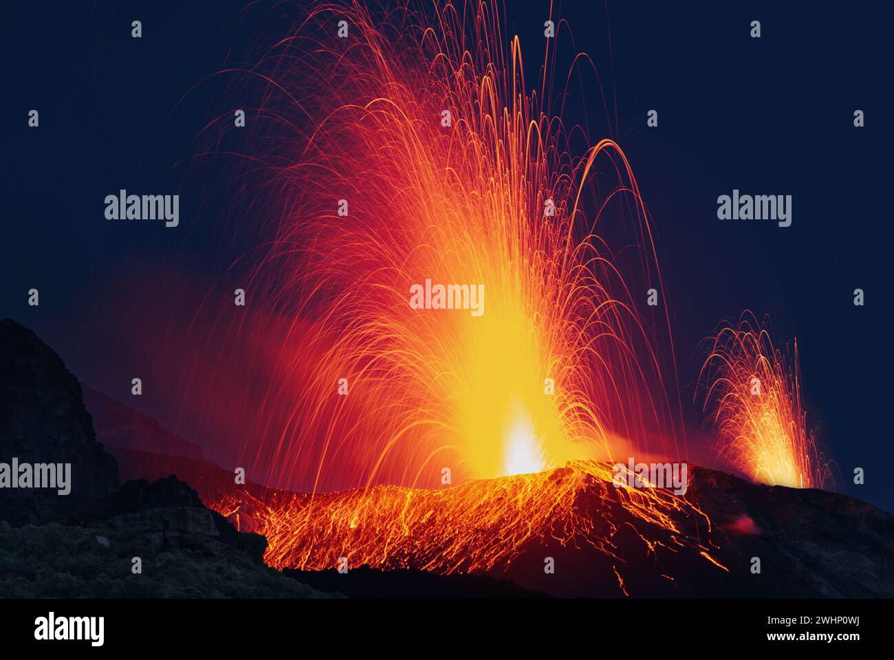 Disaster erupting hi-res stock photography and images - Alamy