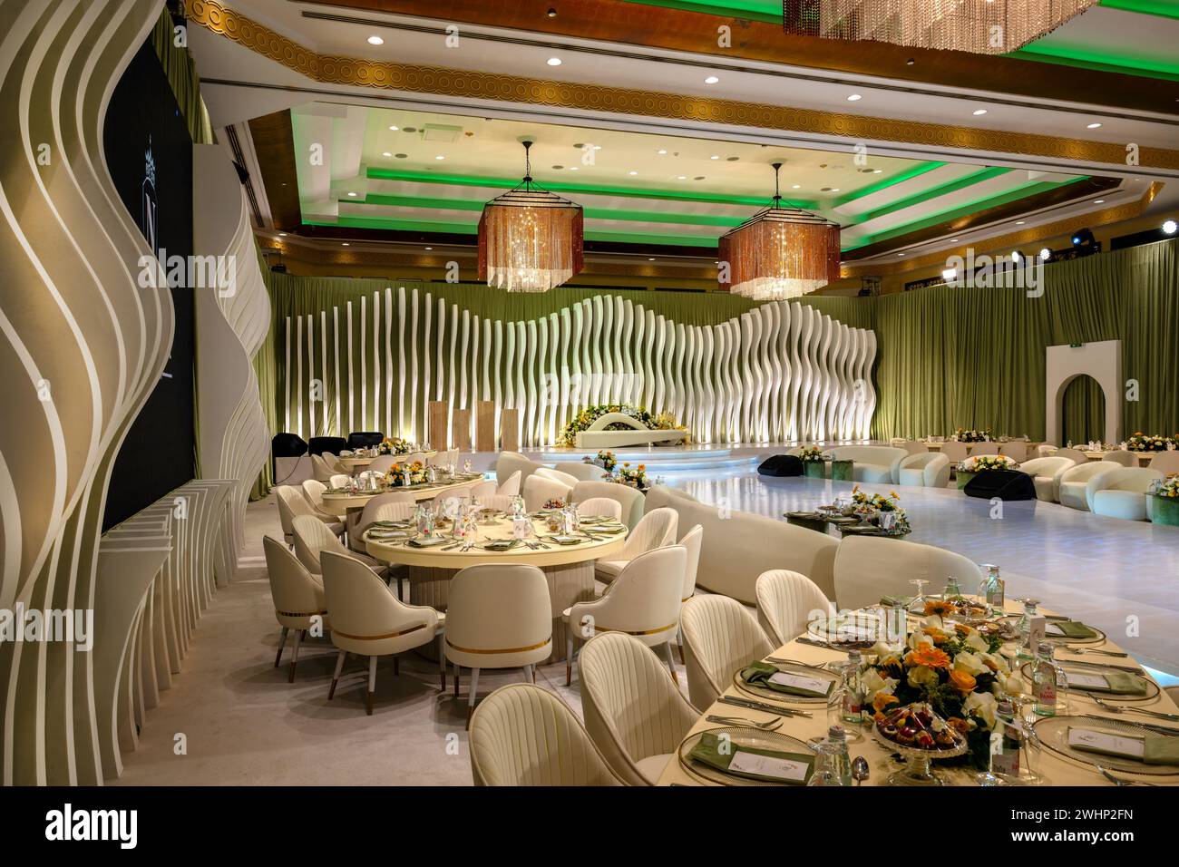 Luxurious wedding hall decoration banquet hall interior and design ...