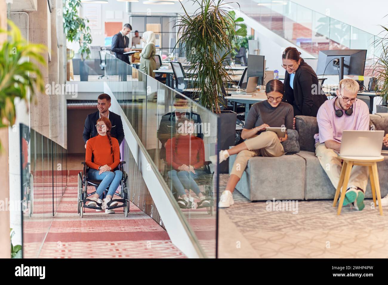 Inclusive work environment hi-res stock photography and images - Alamy